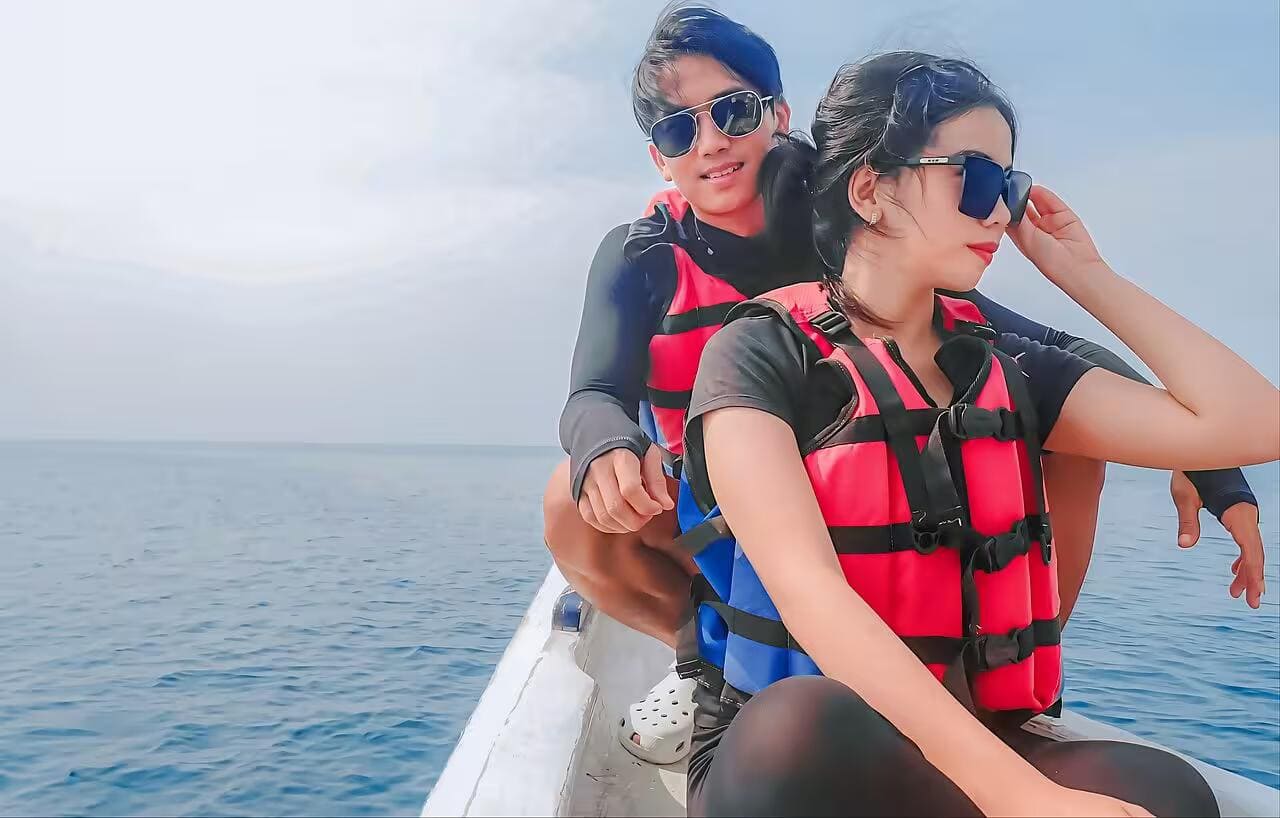 Paket Tour Bulan Madu Karimunjawa, Udah Sah Ya?